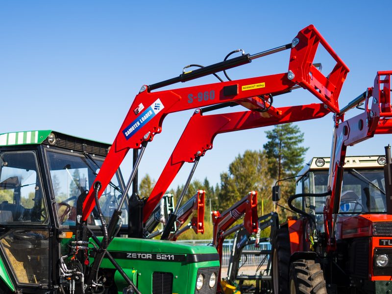 Čelný nakladač SAMOTEX LOADER S-960 - ŠAMOTEX